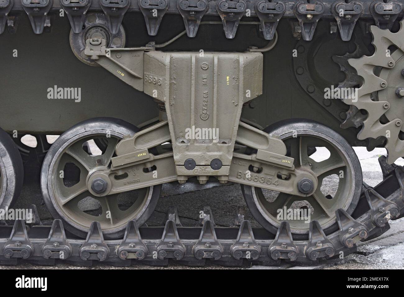 M4 Sherman, Road wheels and suspension Stock Photo - Alamy
