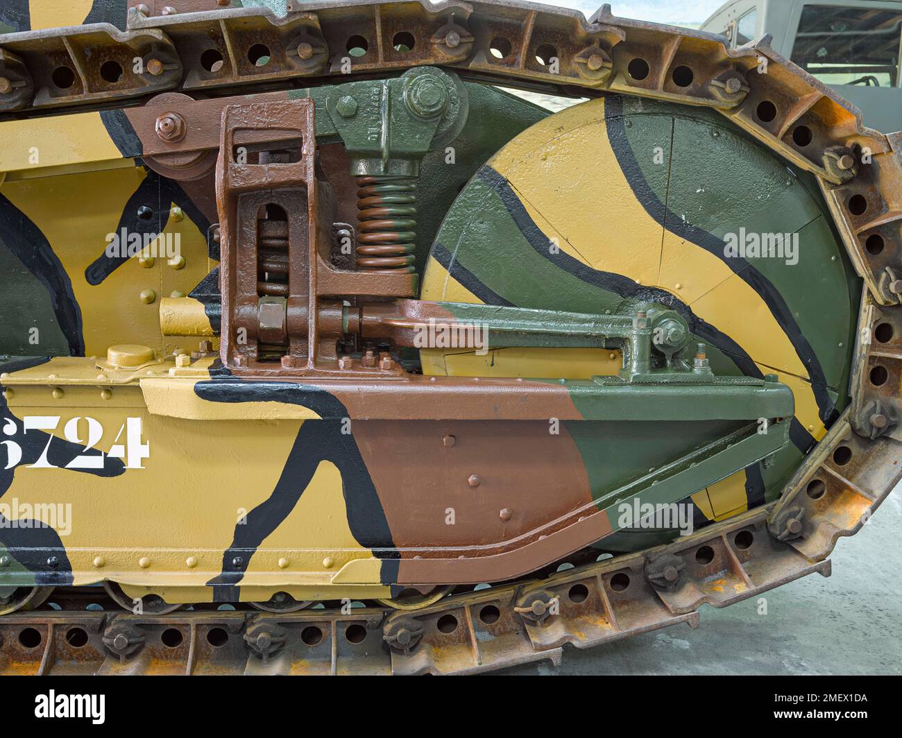 Renault FT-17, Idle wheel, tracks and suspension Stock Photo - Alamy