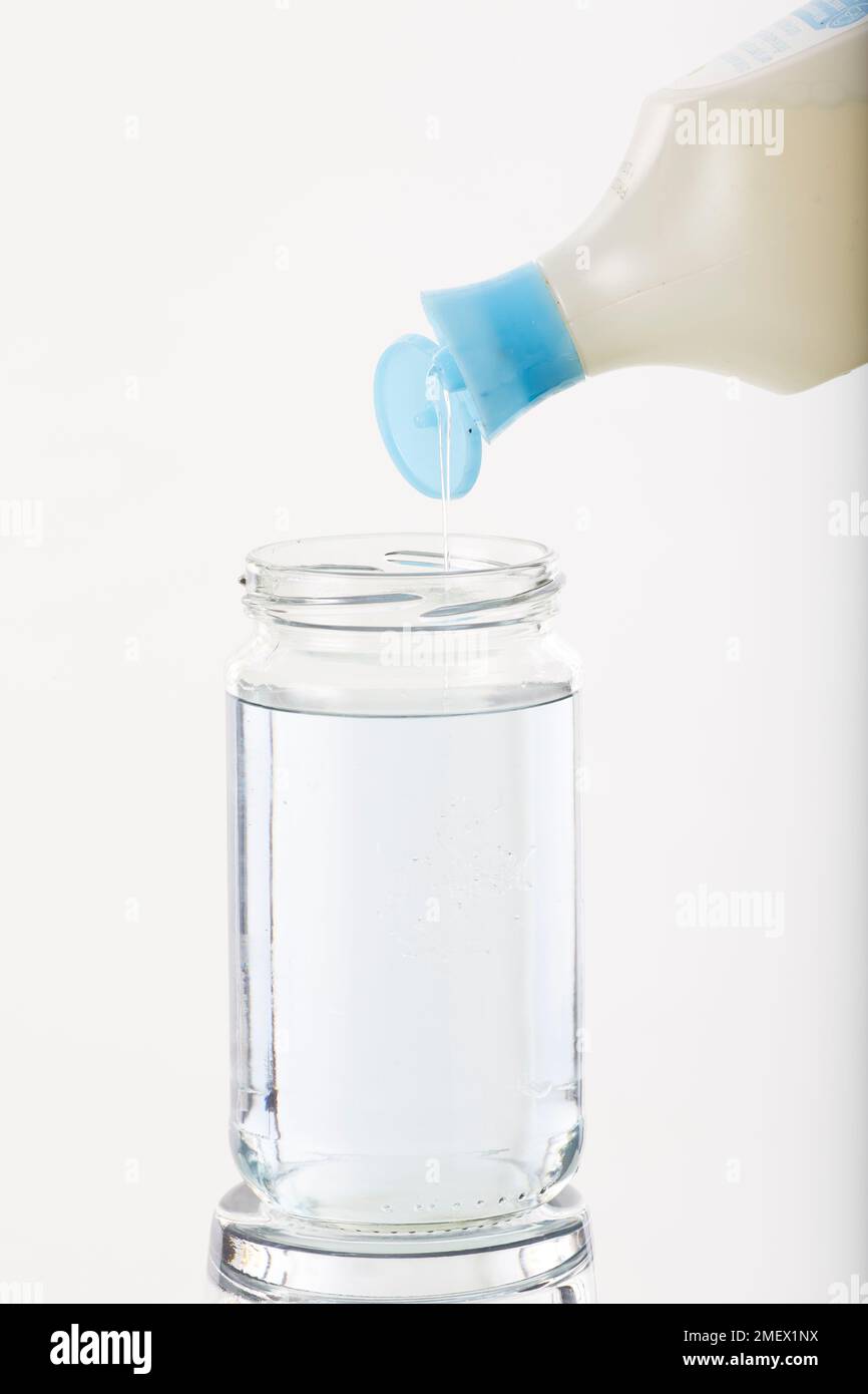 Glass washing liquid hi-res stock photography and images - Alamy