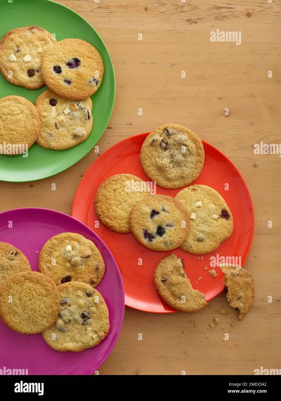 Biscuit colour hi-res stock photography and images - Alamy