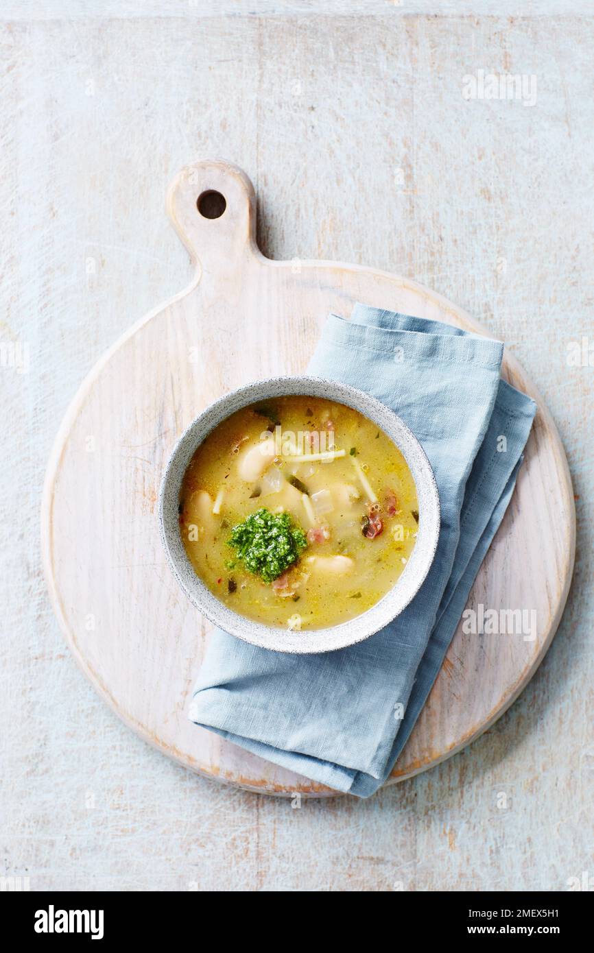 Rocket soup hi-res stock photography and images - Alamy