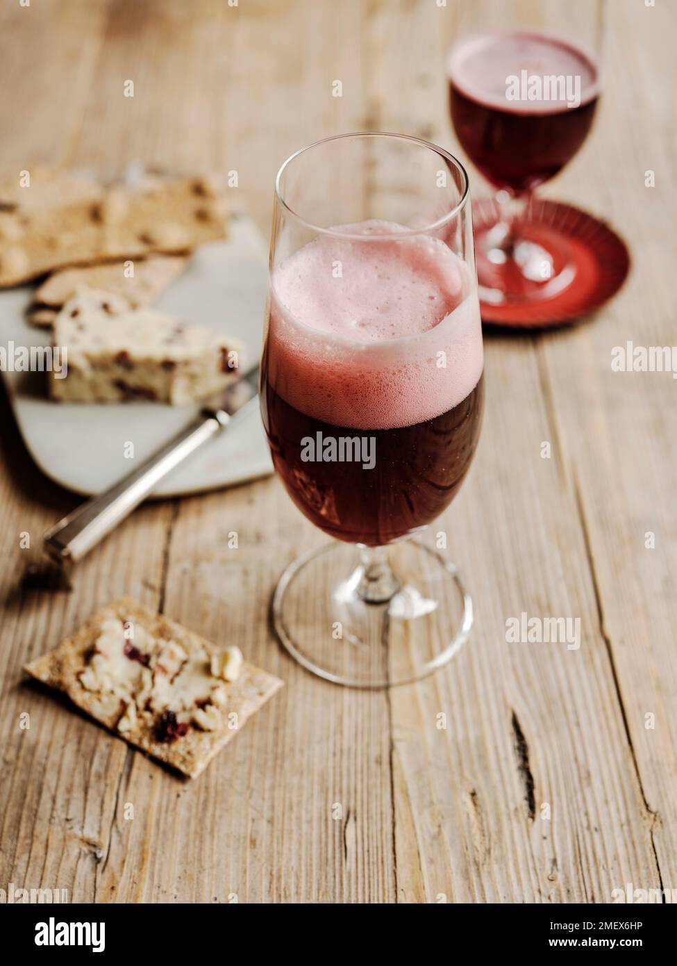 Raspberry Wheat Beer Stock Photo - Alamy