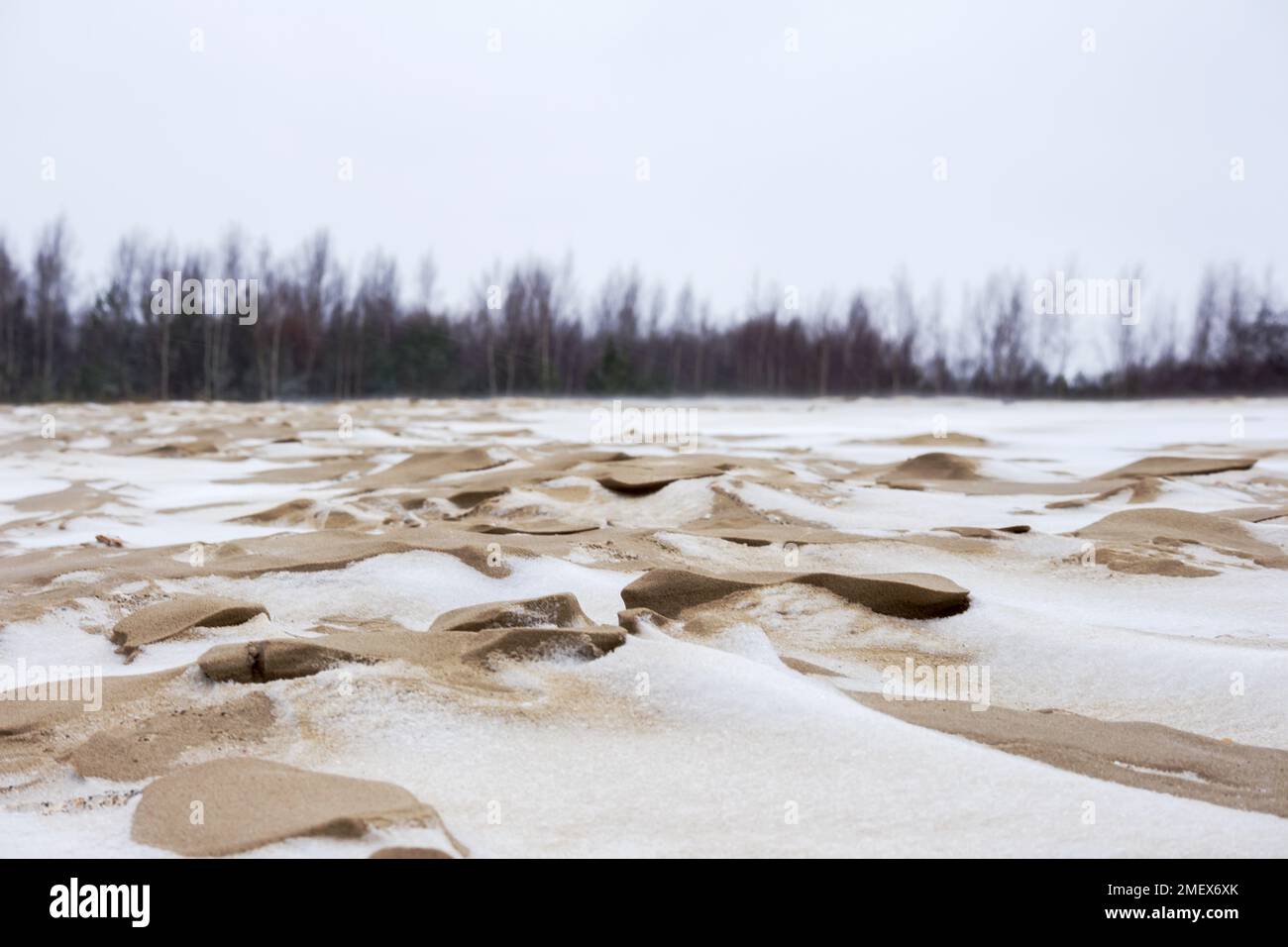 White sand base hi-res stock photography and images - Alamy