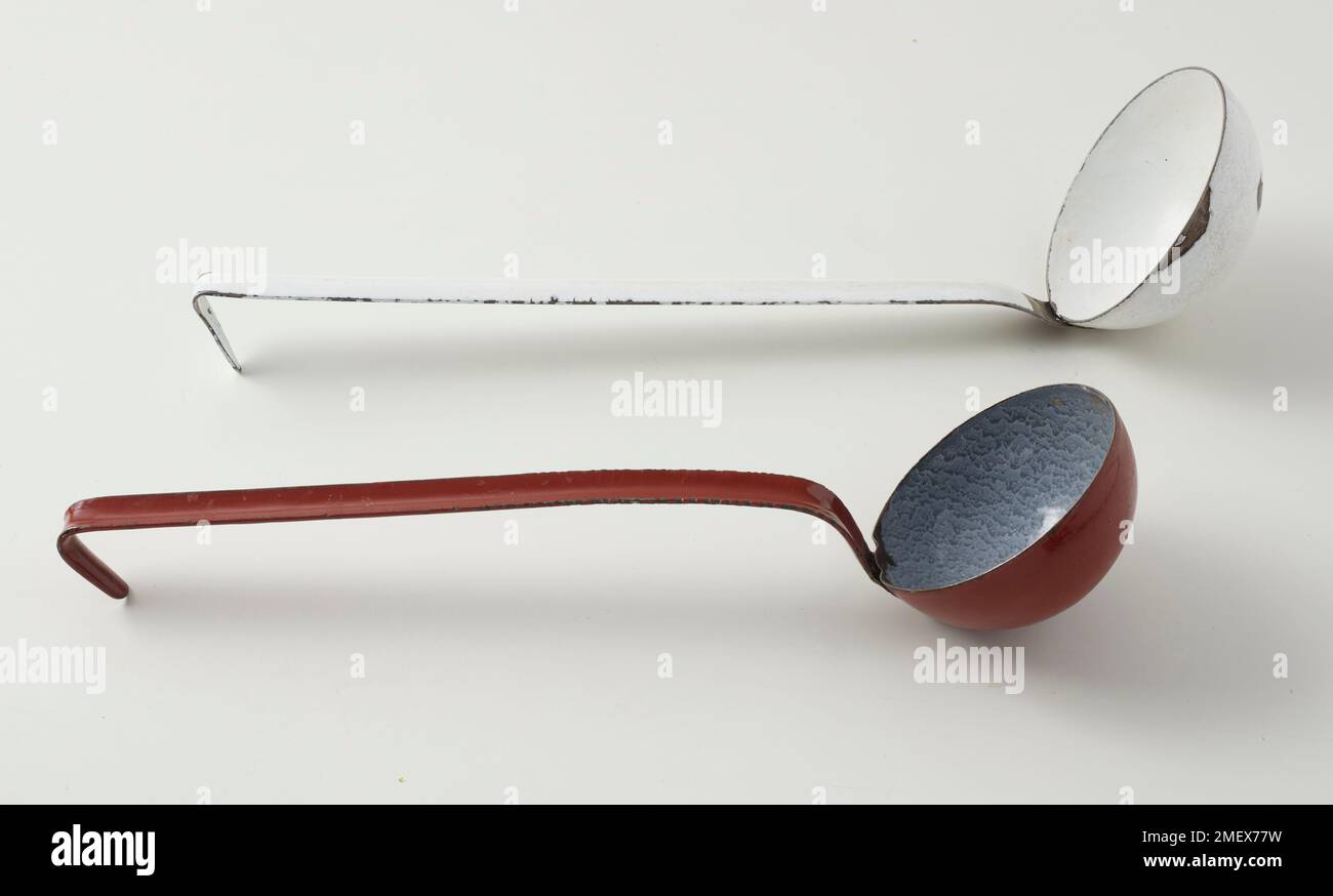 Ladles metal hi-res stock photography and images - Alamy