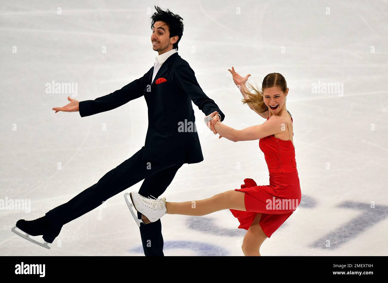 Carolina Moscheni and Francesco Fioretti of Italy perform during the ...