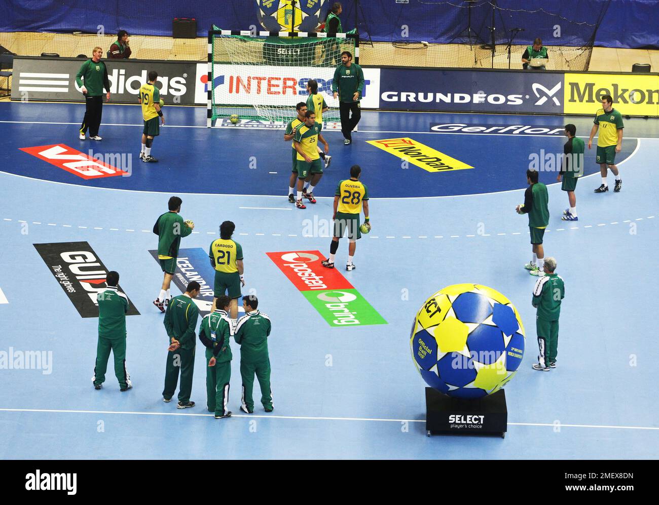 Select handboll hi-res stock photography and images - Alamy