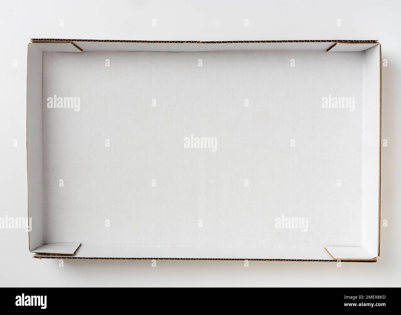 White cardboard box hi-res stock photography and images - Alamy