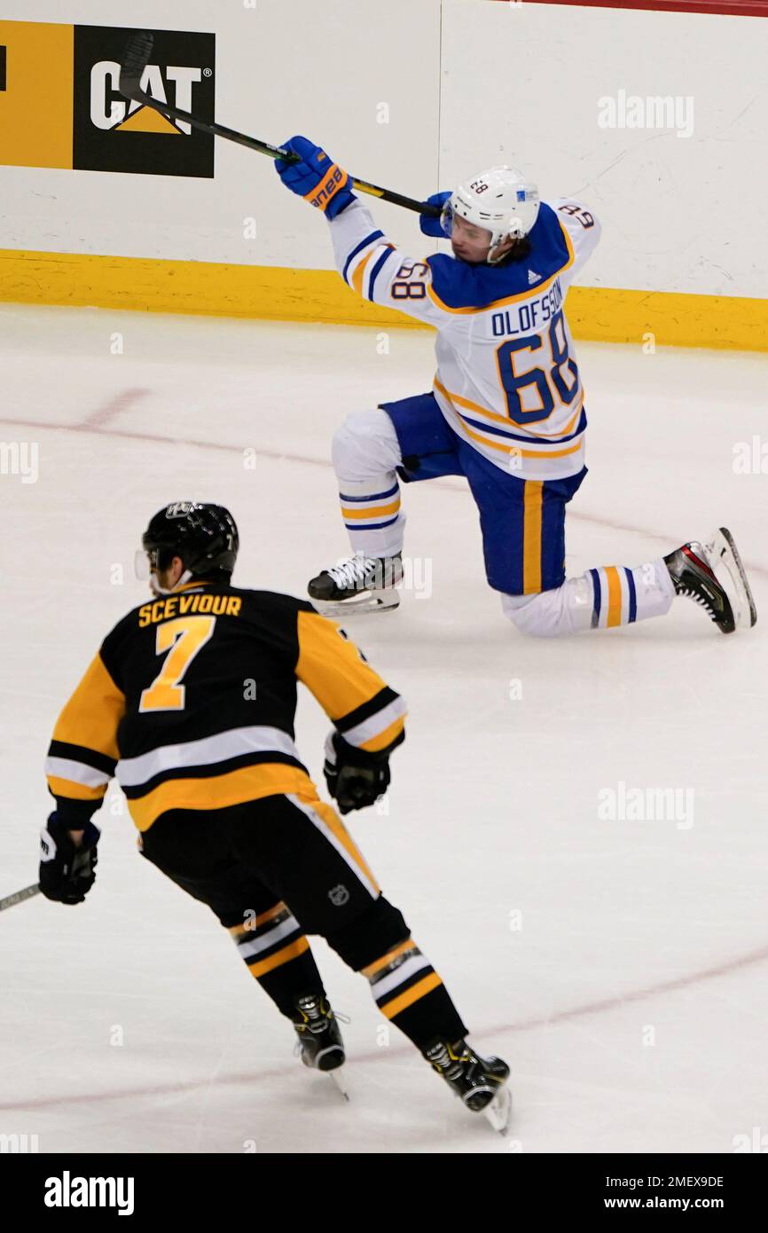 Colton keith hi-res stock photography and images - Alamy