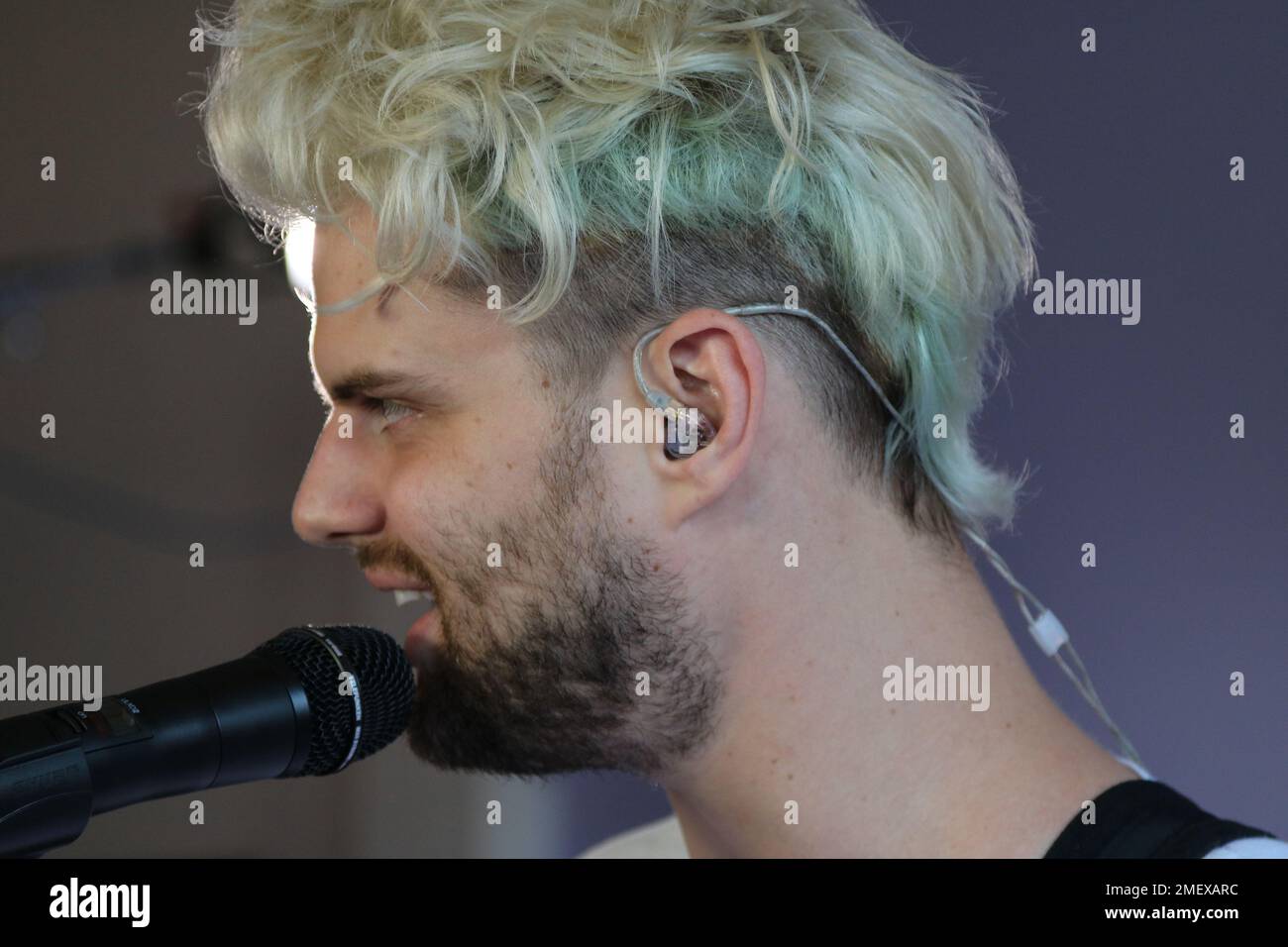 Sofi Tukker - Sophie Hawley Weld and Tucker Halpern fims a session in ...
