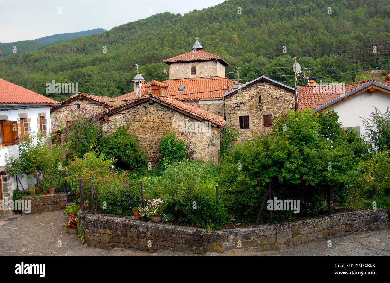 Town of Roncal. Roncal Valley. Navarre. Spain Stock Photo - Alamy