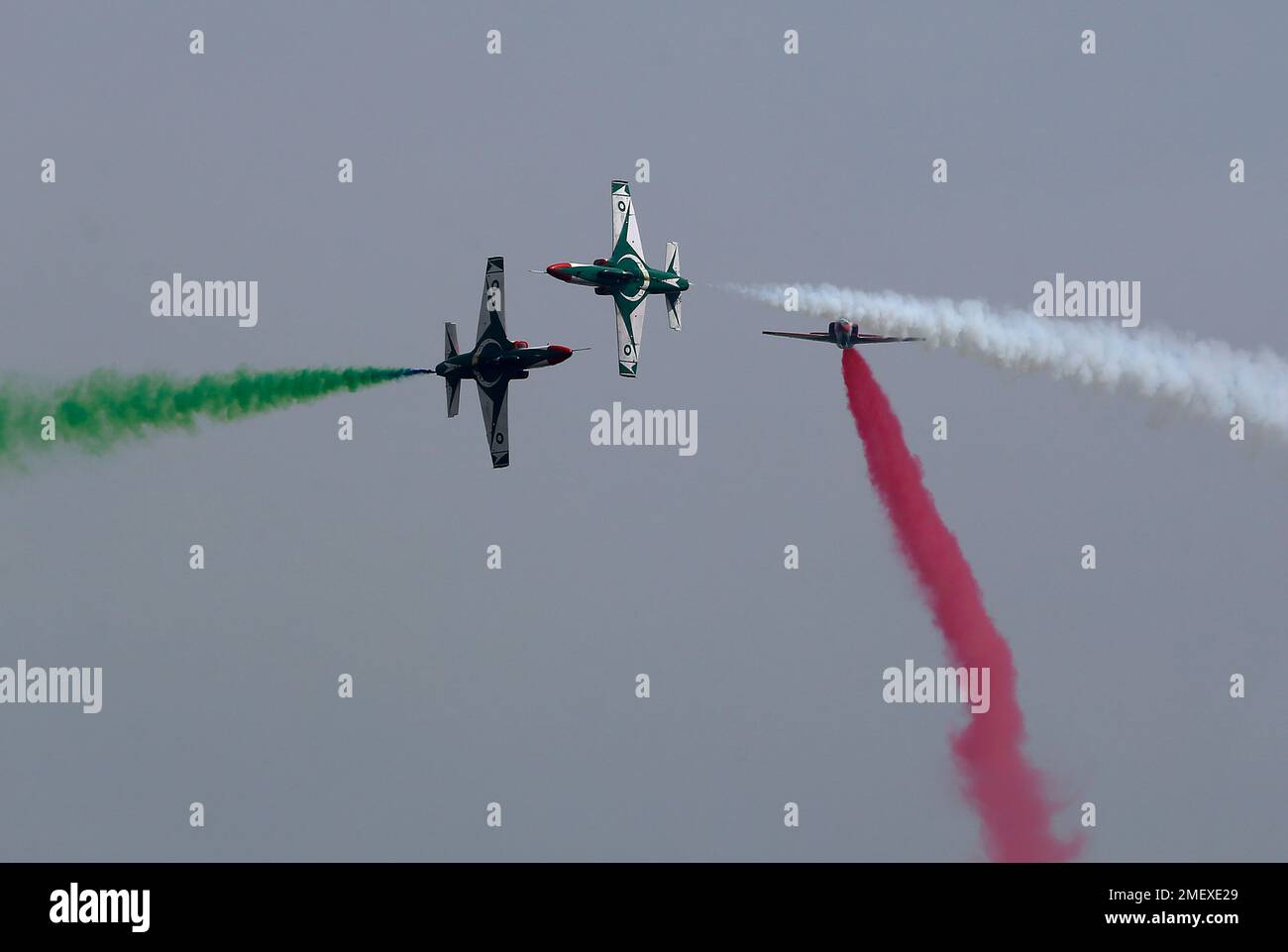 Pakistani planes flyover during a military parade celebrating Pakistan ...
