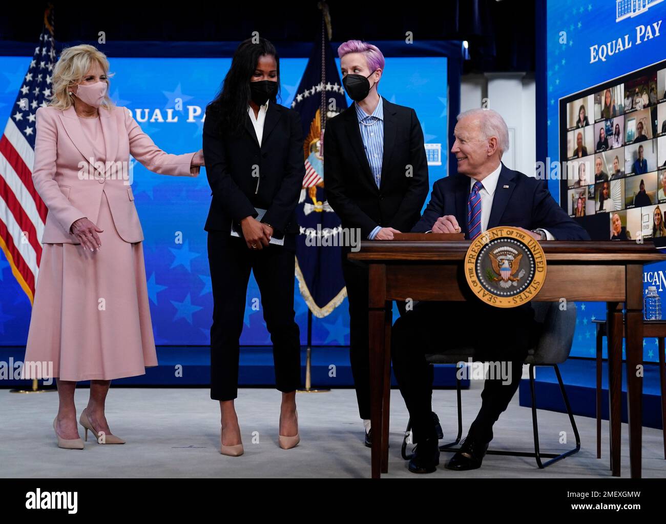 First lady Jill Biden, left, and United States Soccer Women's National ...