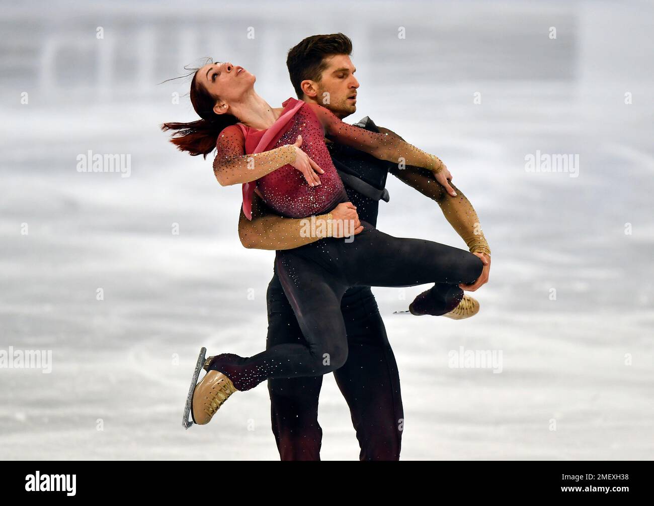 Nicole Della Monica and Matteo Guarise of Italy perform during the ...