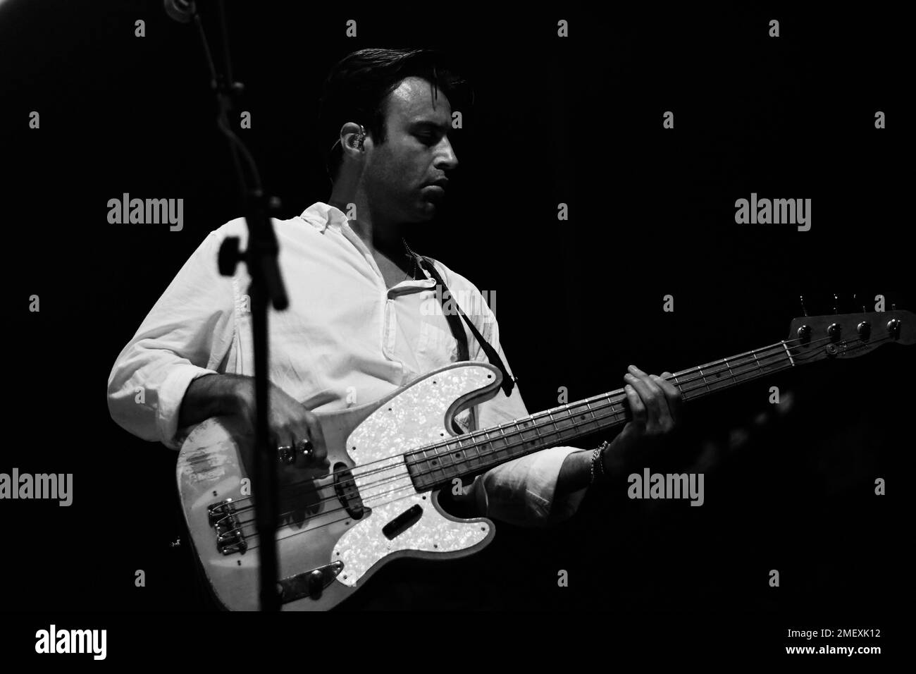 The kooks music concert Black and White Stock Photos & Images - Alamy