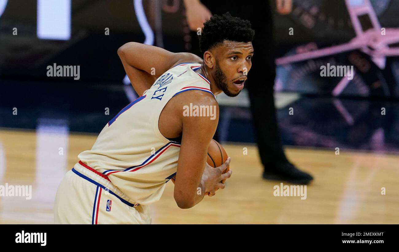 Philadelphia 76ers center Tony Bradley (11) against the Golden State ...