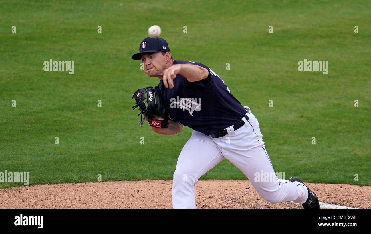 Detroit Tigers starting pitcher Tyler Alexander delivers during a ...