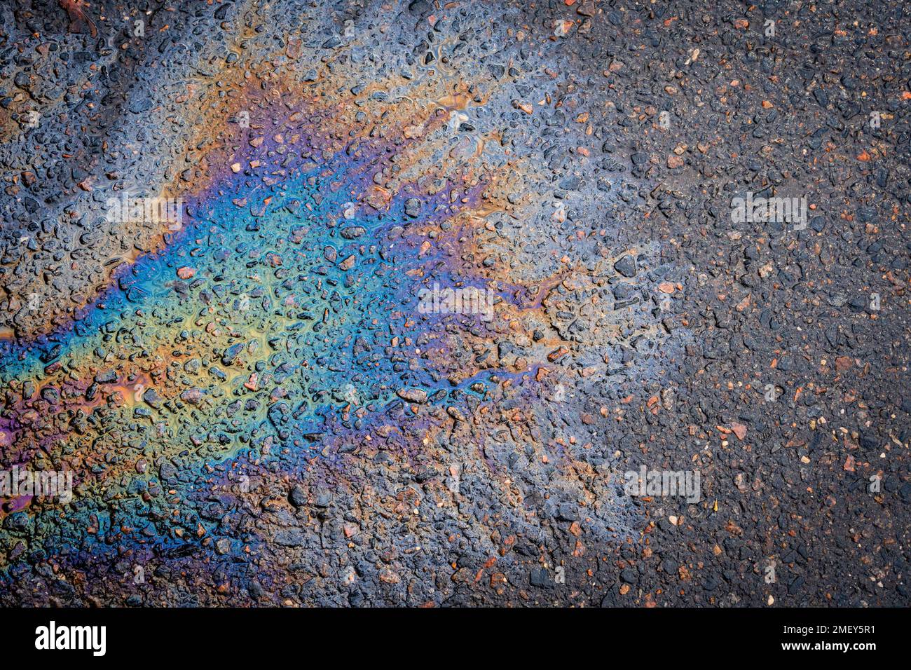 Fuel and oil spills hi-res stock photography and images - Alamy