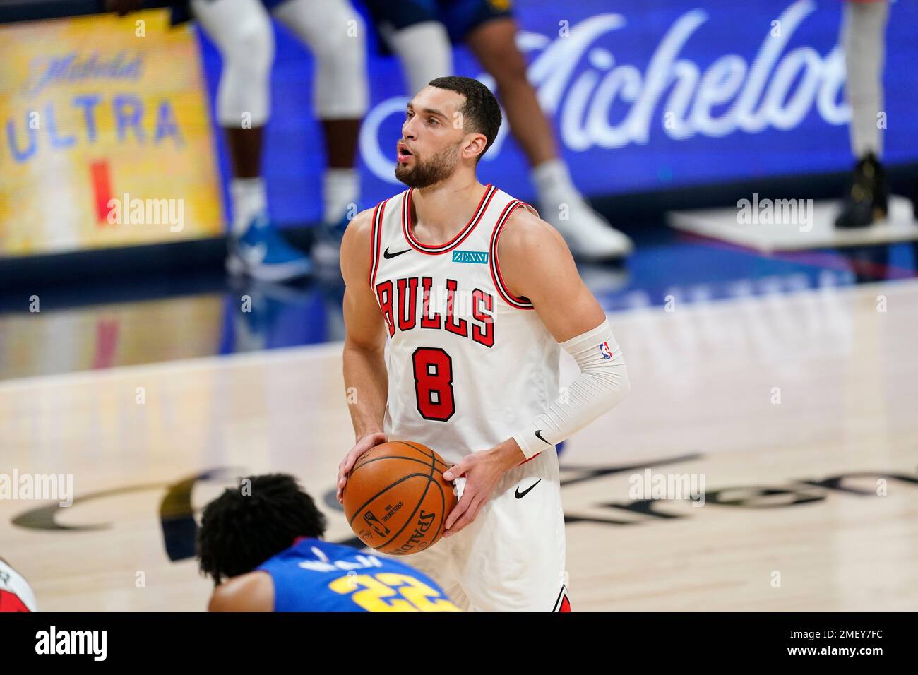 Chicago Bulls guard Zach LaVine (8) in the first half of an NBA ...