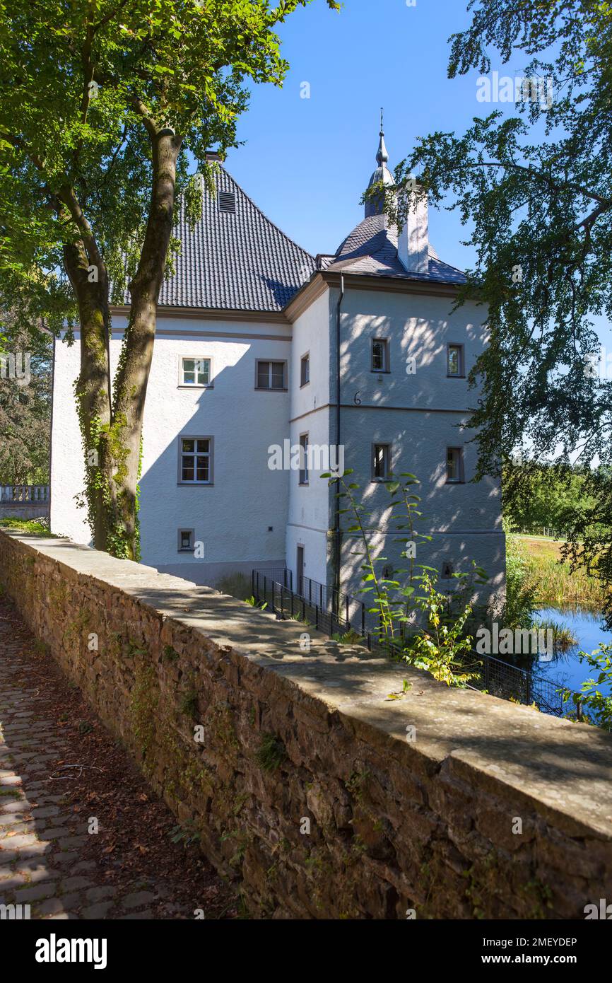 Moated Castle Haus Opherdicke, Holzwickede, district of Unna, North ...