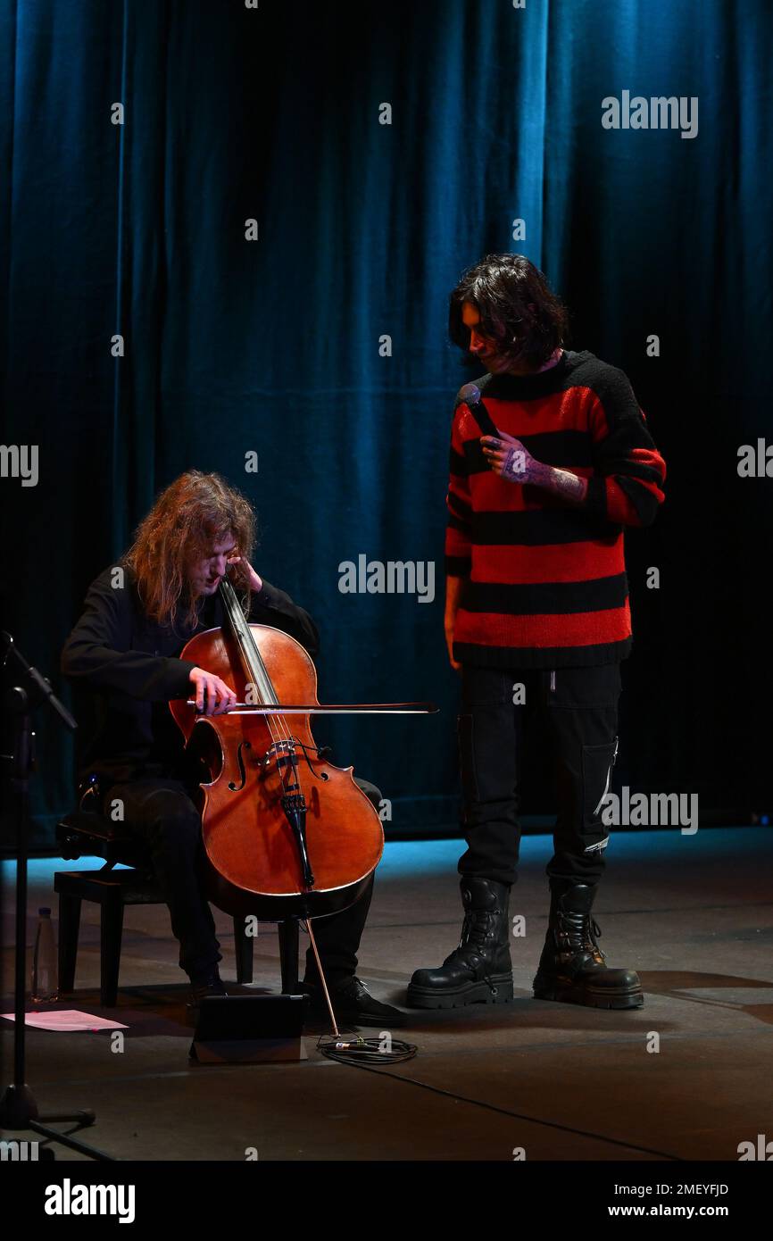 Naska live concert hi-res stock photography and images - Alamy