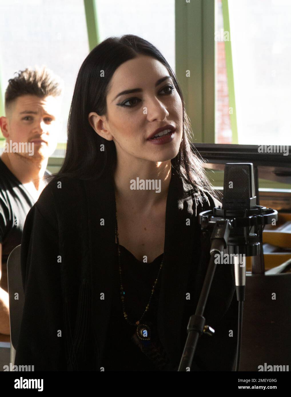The Veronicas - Lisa Origliasso and ‎Jessica Origliasso‎ film a session ...