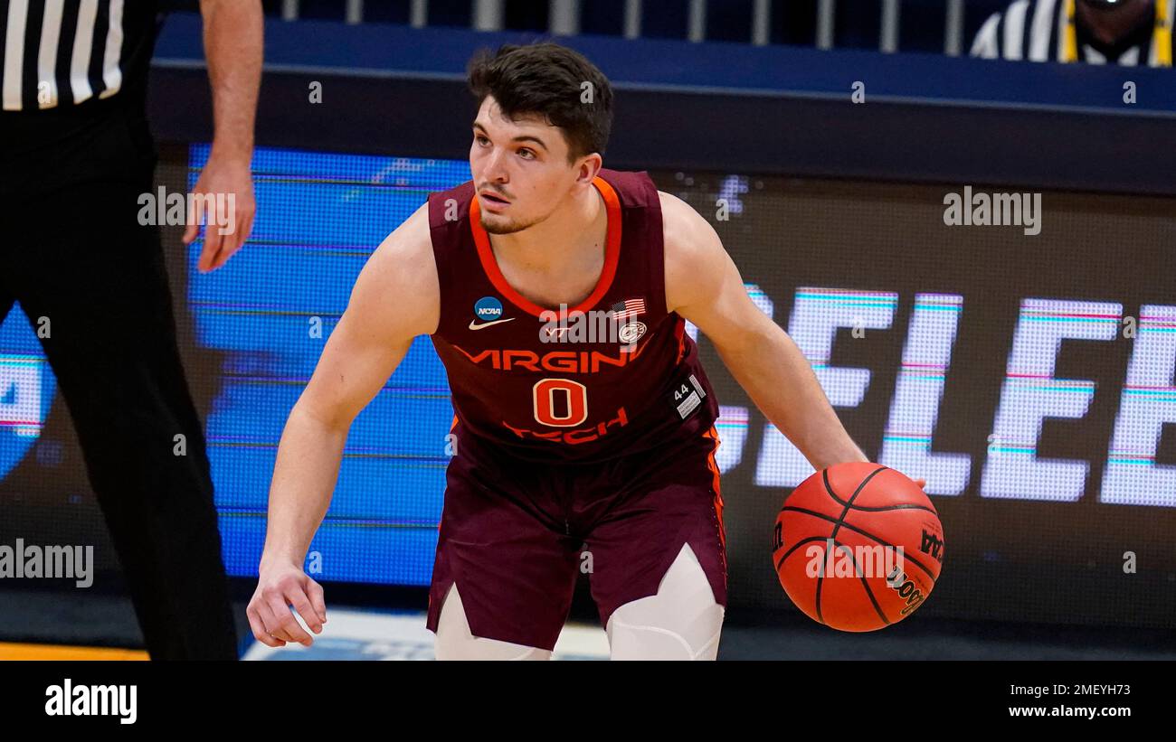 Virginia Tech guard Hunter Cattoor (0) plays against Florida in the ...