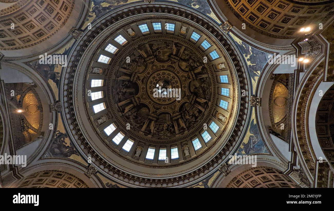Inside St Paul's cathedral, London Stock Photo - Alamy Inside St Paul's cathedral, London Stock Photo - Alamy