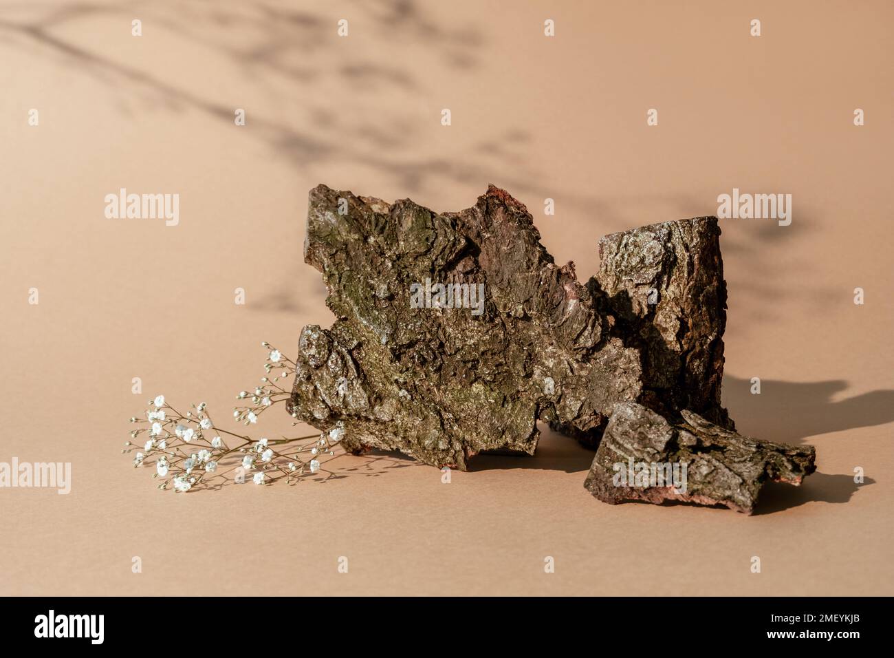 nature composition product display wood flowers Stock Photo - Alamy