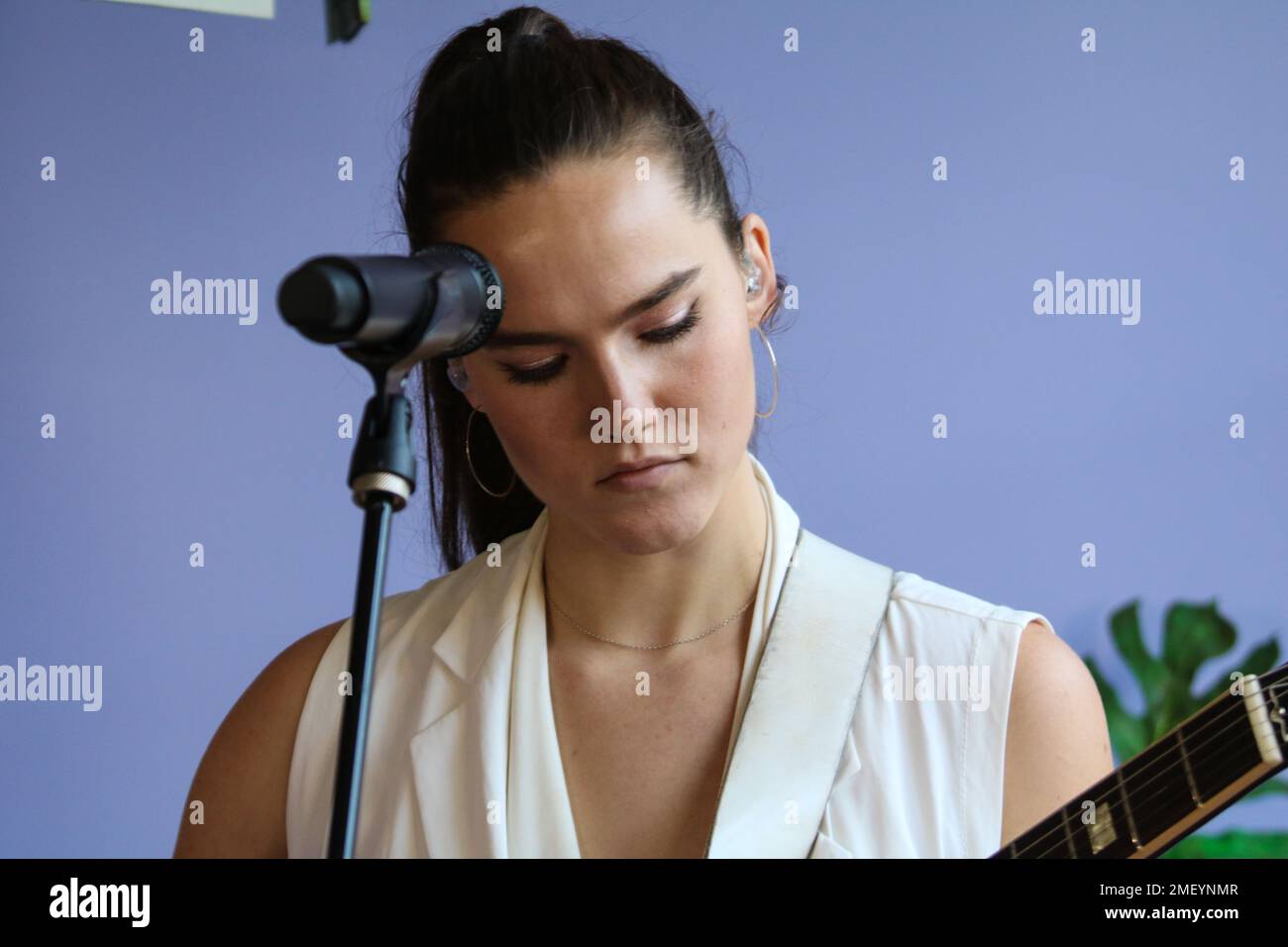 Sofi Tukker - Sophie Hawley Weld and Tucker Halpern fims a session in ...