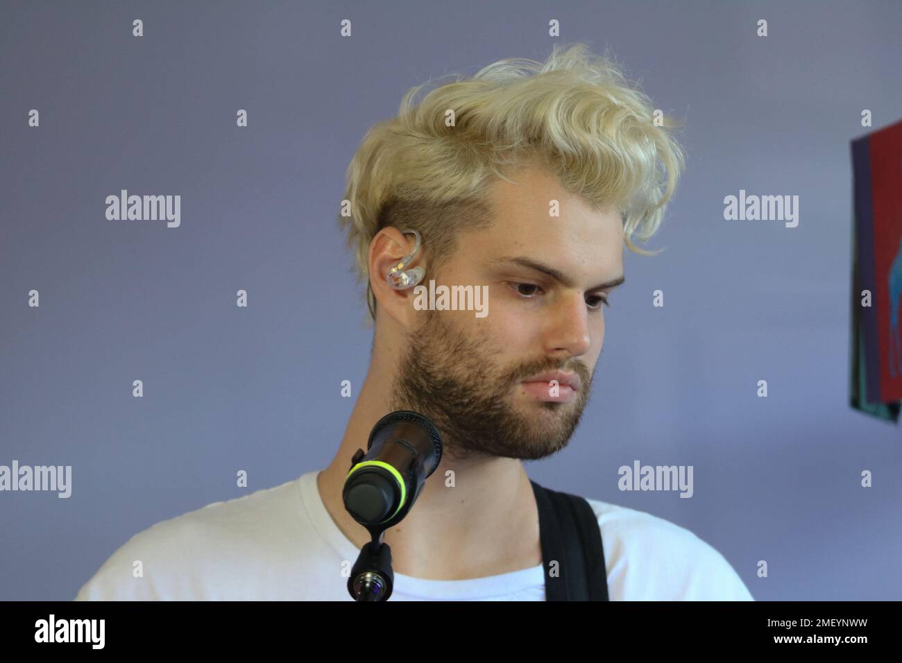 Sofi Tukker - Sophie Hawley Weld and Tucker Halpern fims a session in ...