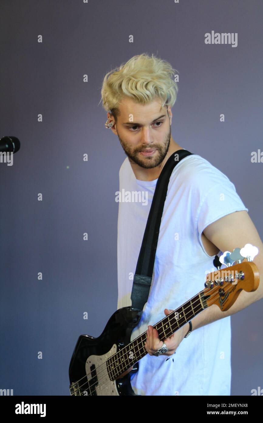 Sofi concert hi-res stock photography and images - Alamy