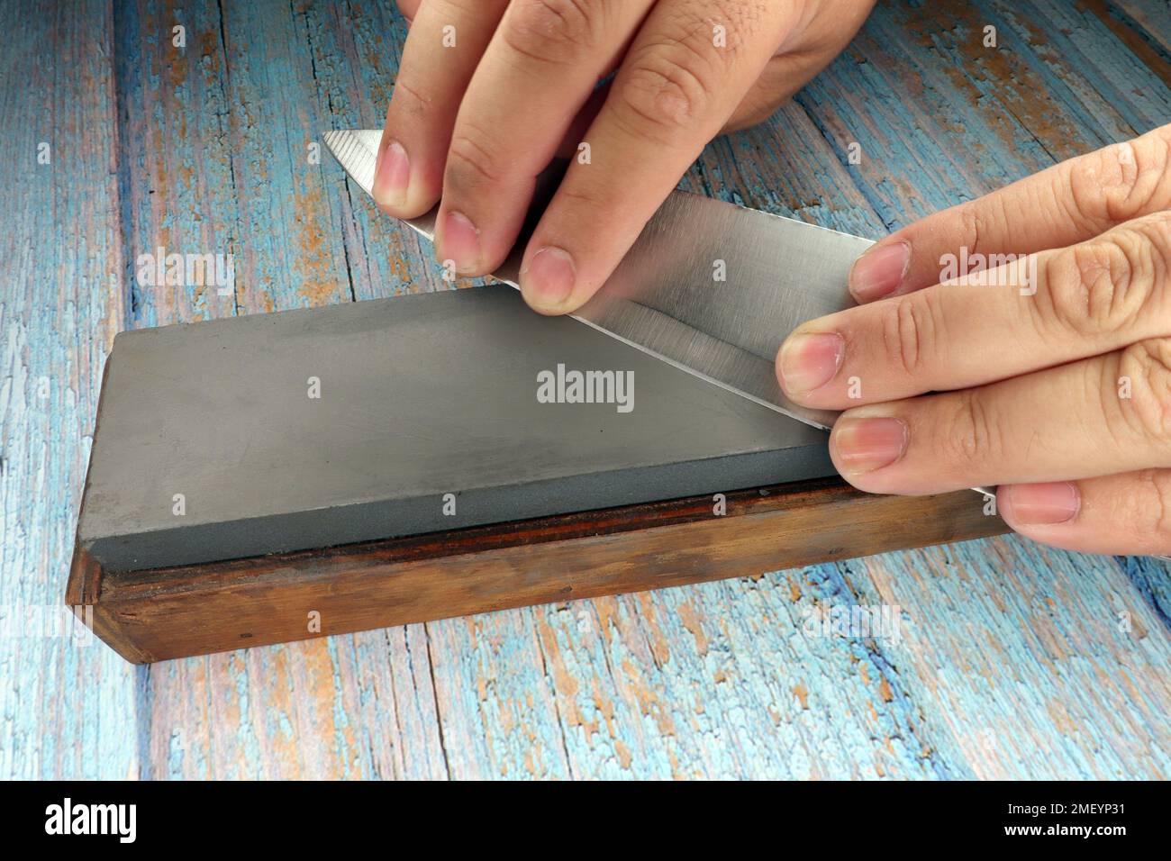 Professional knife hi-res stock photography and images - Alamy
