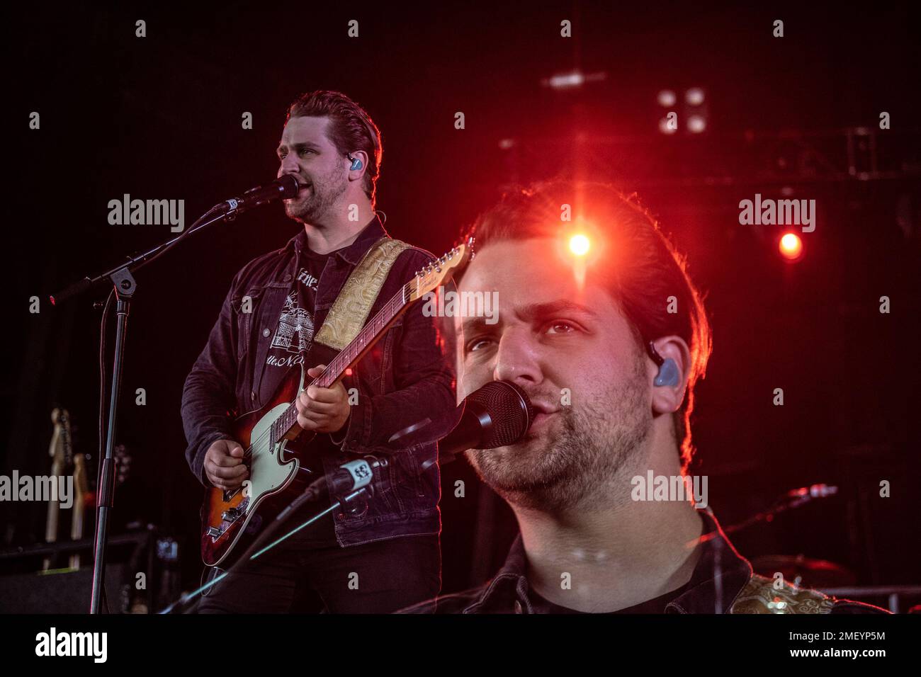 Joywave hi-res stock photography and images - Alamy