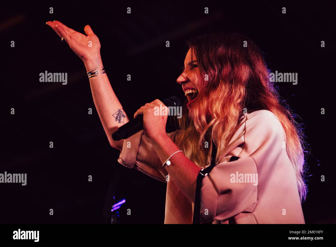 Shaed hi-res stock photography and images - Alamy