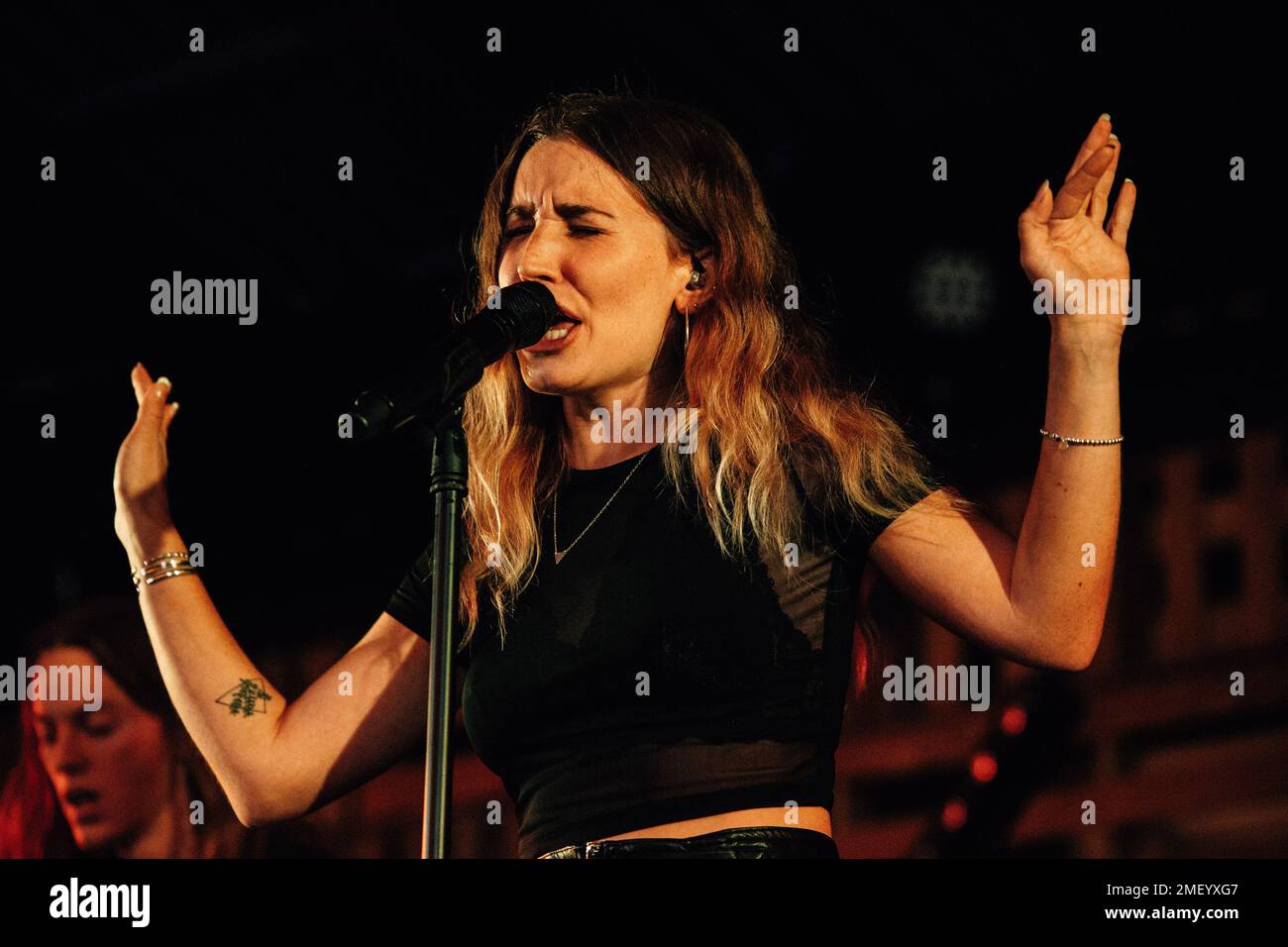 Shaed hi-res stock photography and images - Alamy
