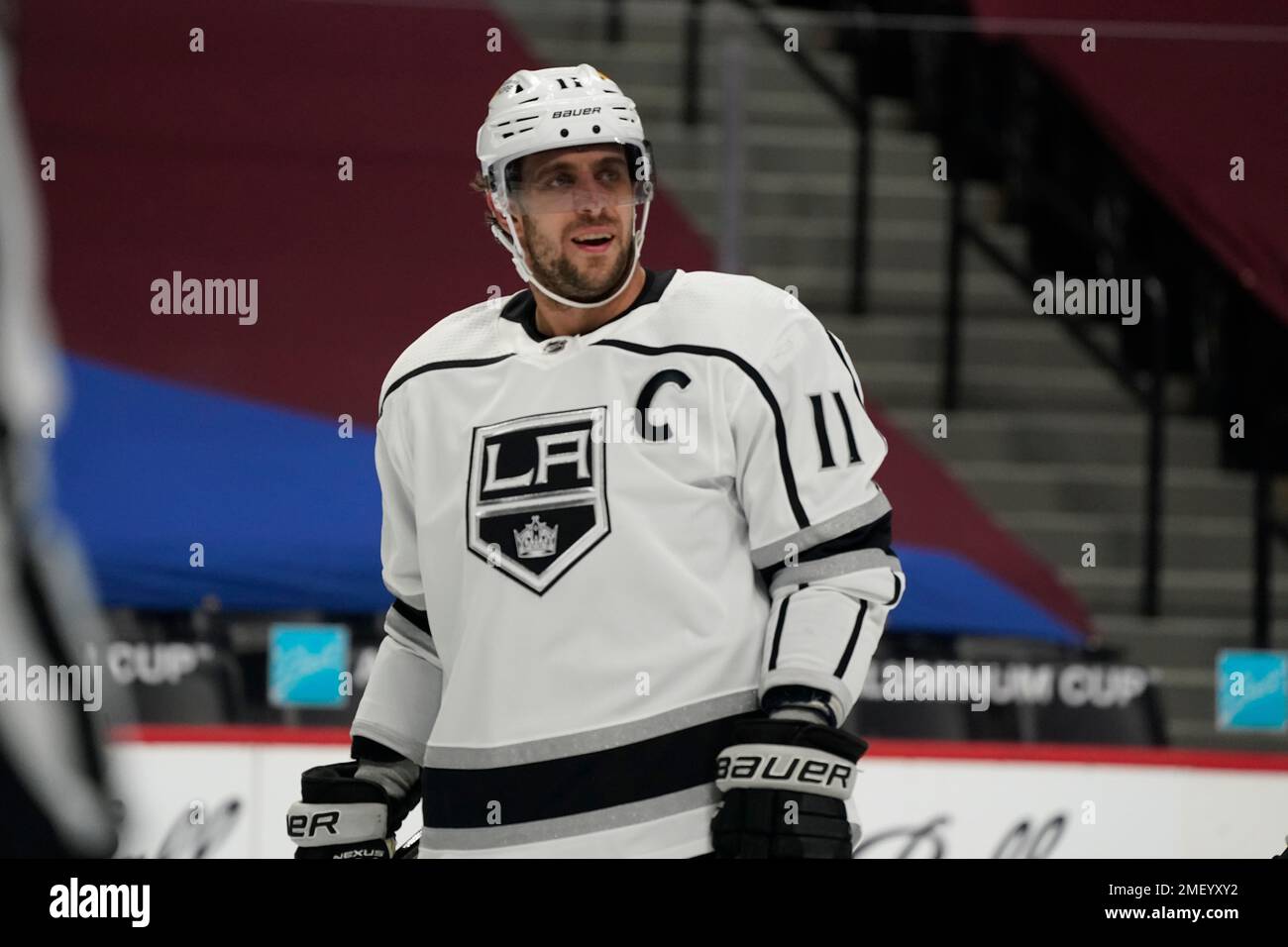 Los Angeles Kings center Anze Kopitar (11) in the first period of an ...