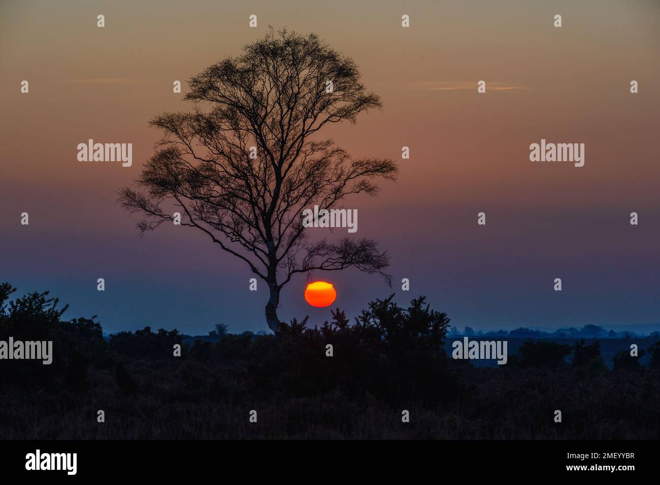 Sunset behind hi-res stock photography and images - Alamy