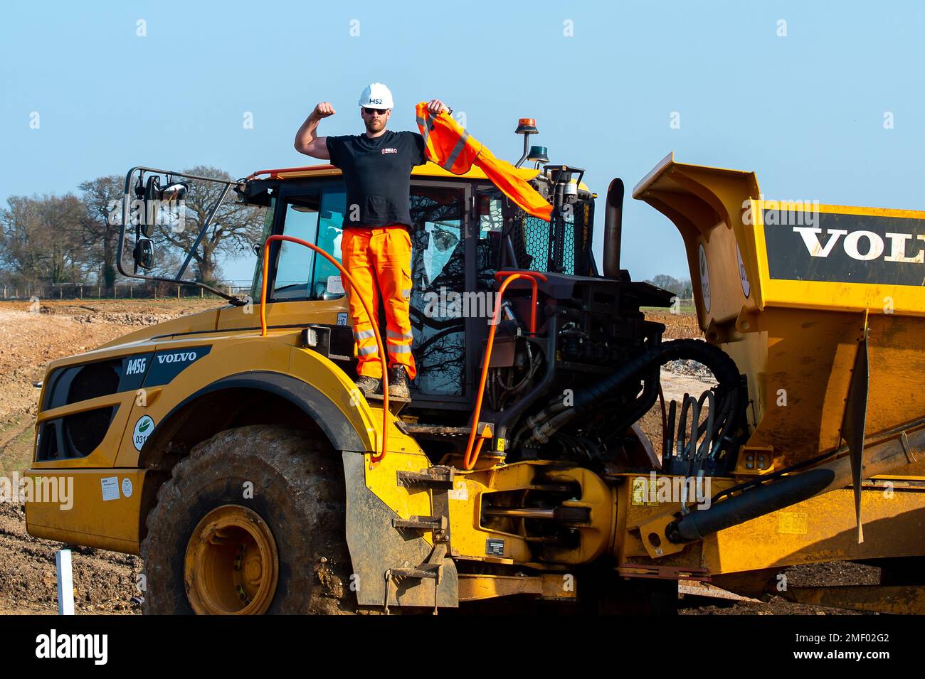 Wendove Dean, Aylesbury Vale, UK. 24th March, 2022. HS2 are building an ...