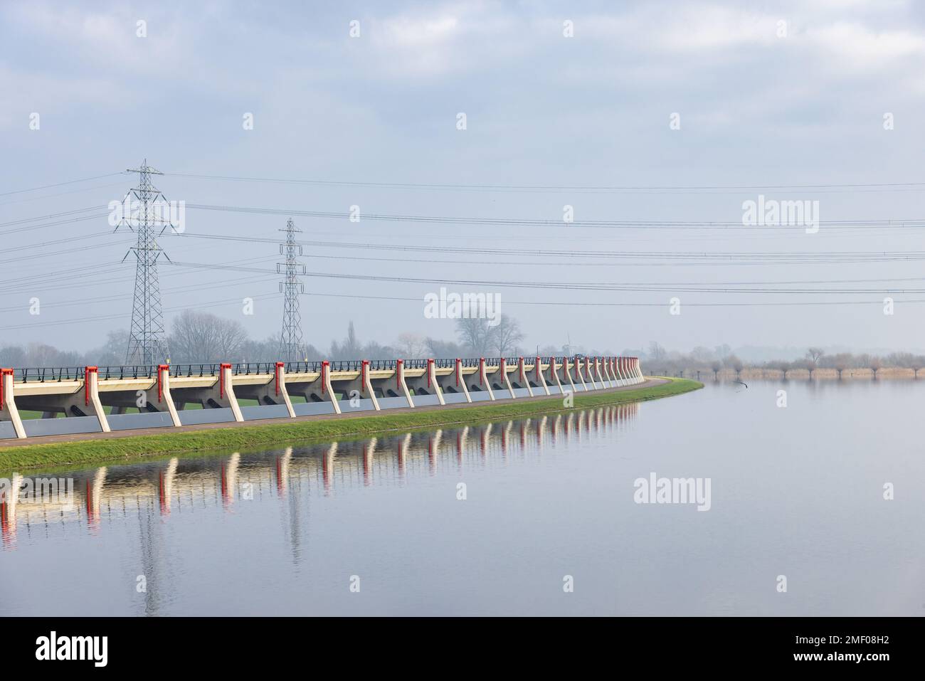 Bridge, inlet to high water area and water barrier Tollbrug at ...