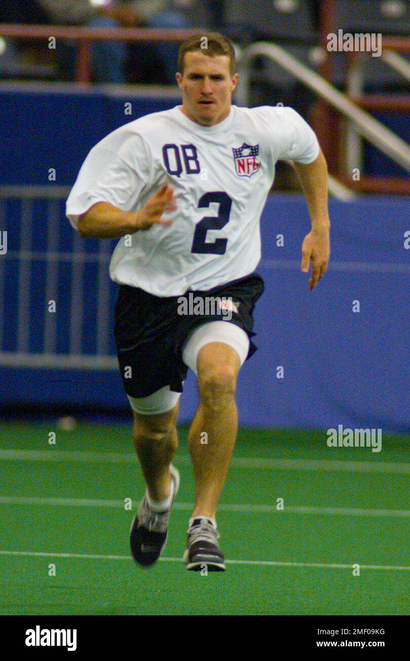 Purdue quarterback Drew Brees runs the 40-yard dash at the NFL scouting ...