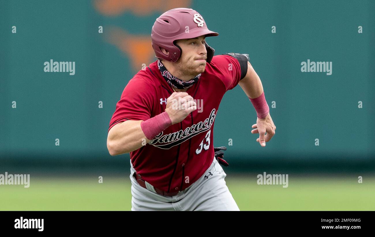 South Carolina's Brady Allen heads for third against Texas during an ...