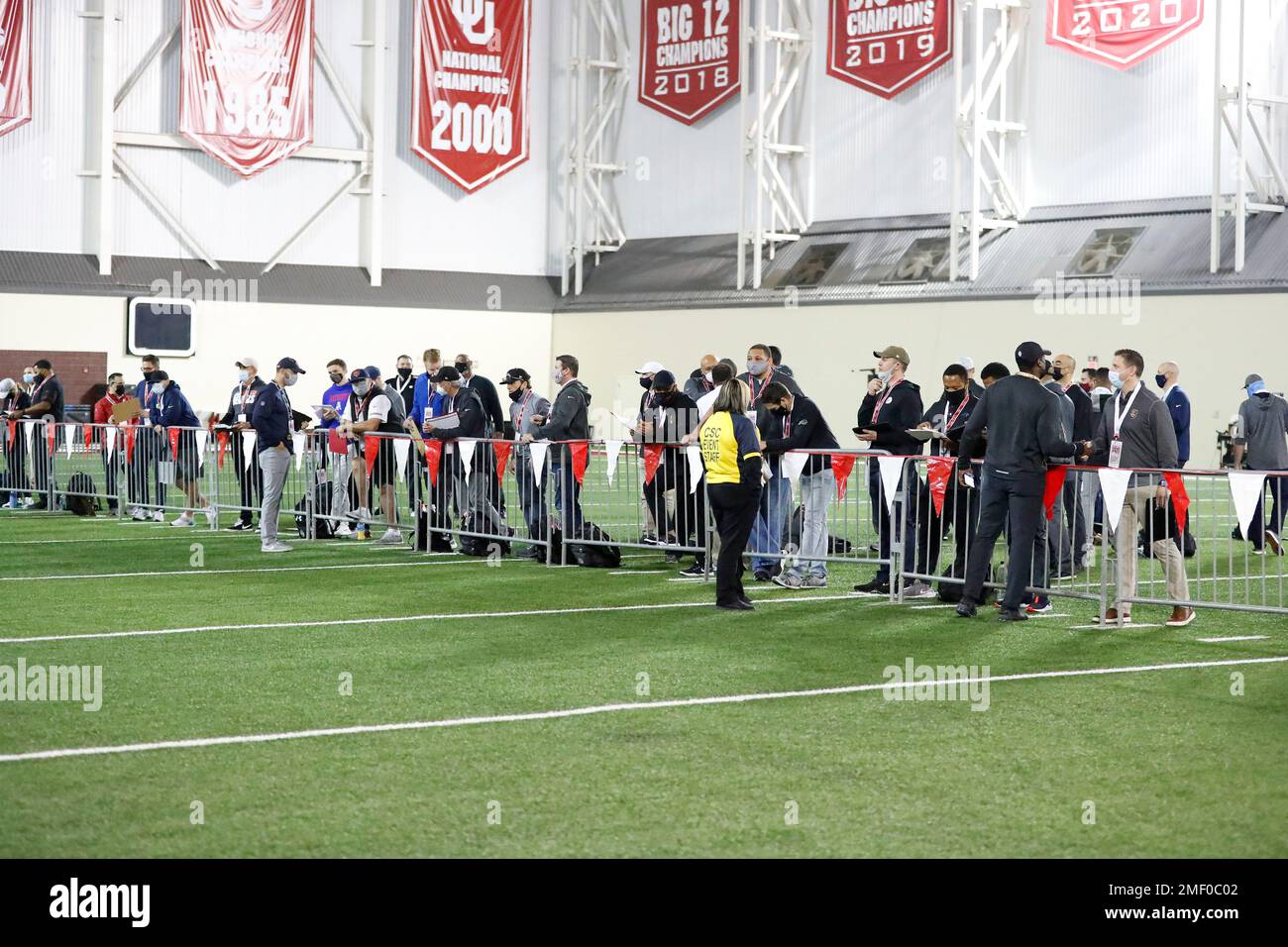 Scouts from all 31 NFL teams attend Oklahoma's Pro Day football workout ...