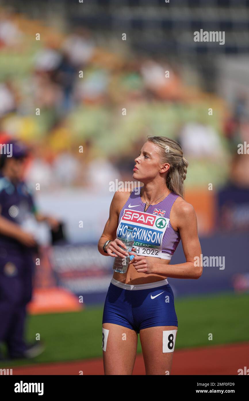 Keely Hodgkinson running the 800 meters at the European Athletics ...