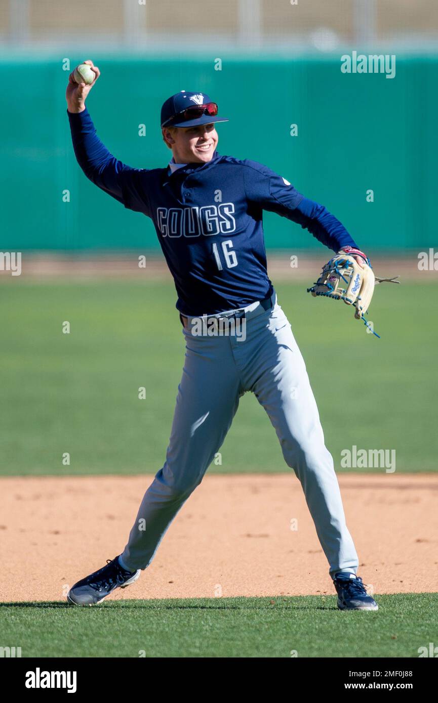 Brigham Young University Jacob Rogers (16) throws the ball during an ...