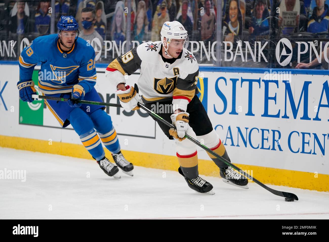 Vegas Golden Knights' Reilly Smith (19) controls the puck as St. Louis ...