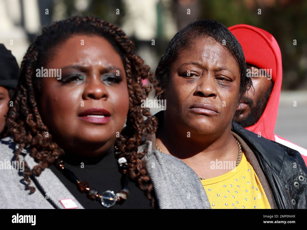 Raleigh, North Carolina, USA. 24th Jan, 2023. SONYA WILLIAMS, r, mother ...
