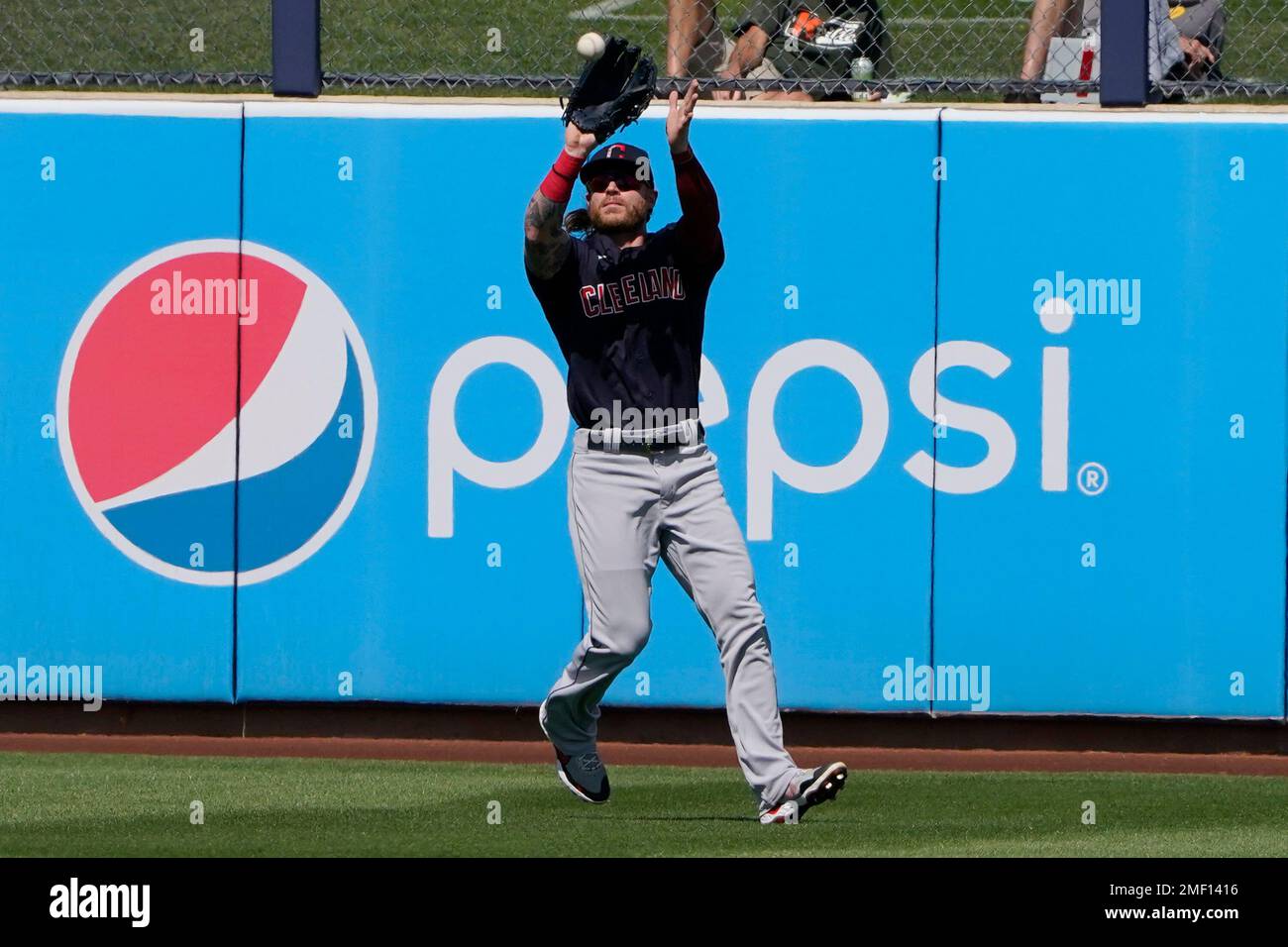 Cleveland Indians left fielder Ben Gamel catches a fly ball hit by San ...