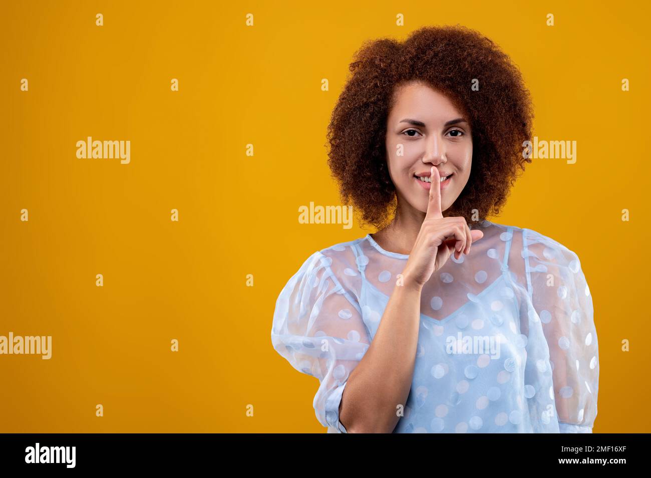 Hush sign hi-res stock photography and images - Alamy