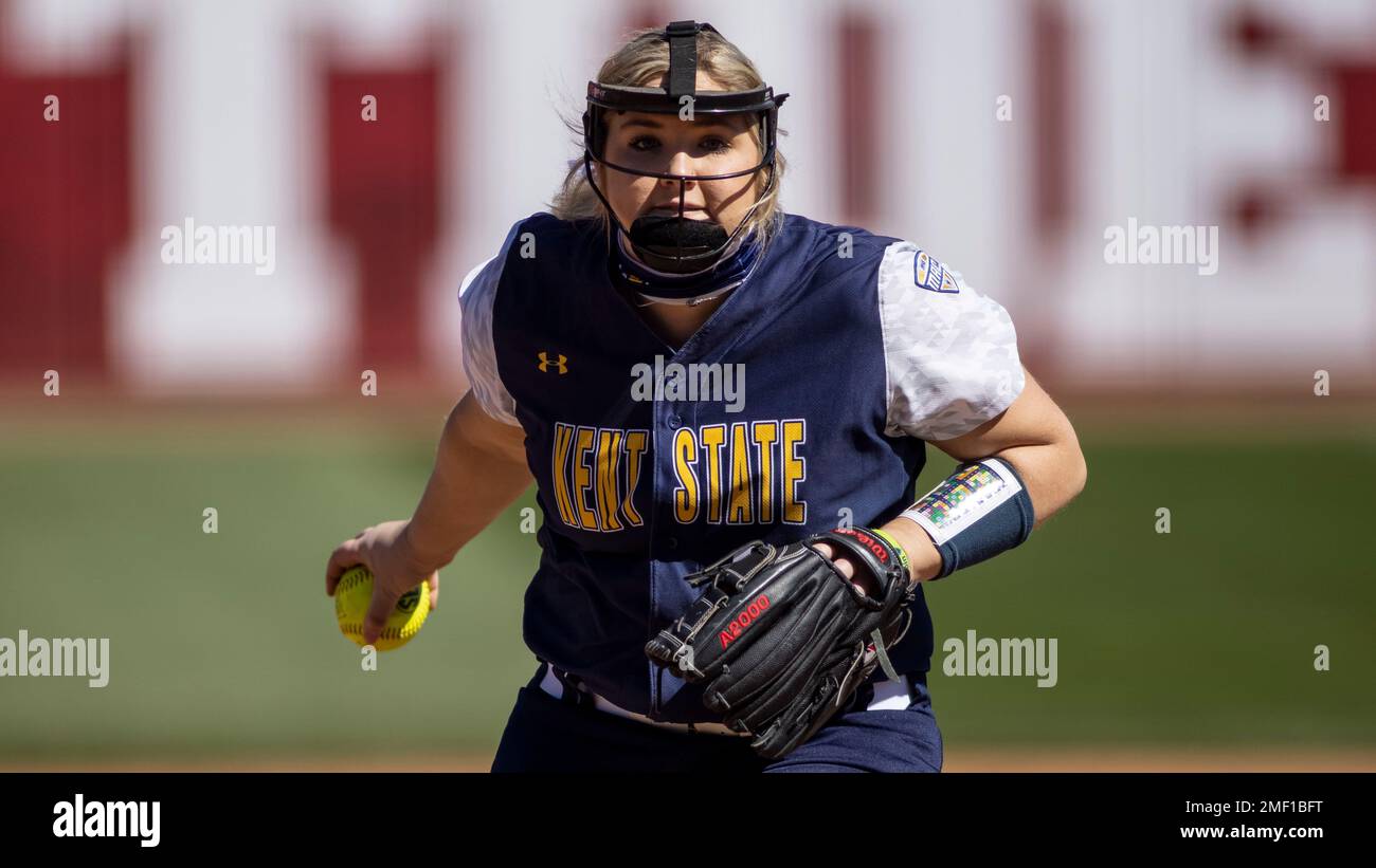 Kent State pitcher Gabbie Sherman (30) during an NCAA softball game on ...