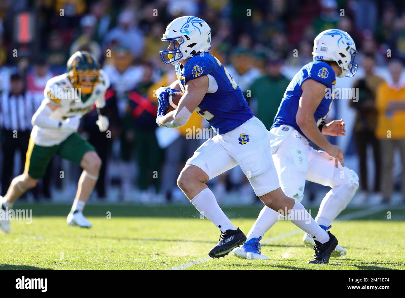 South Dakota State Jackrabbits running back Isaiah Davis (22) takes a ...